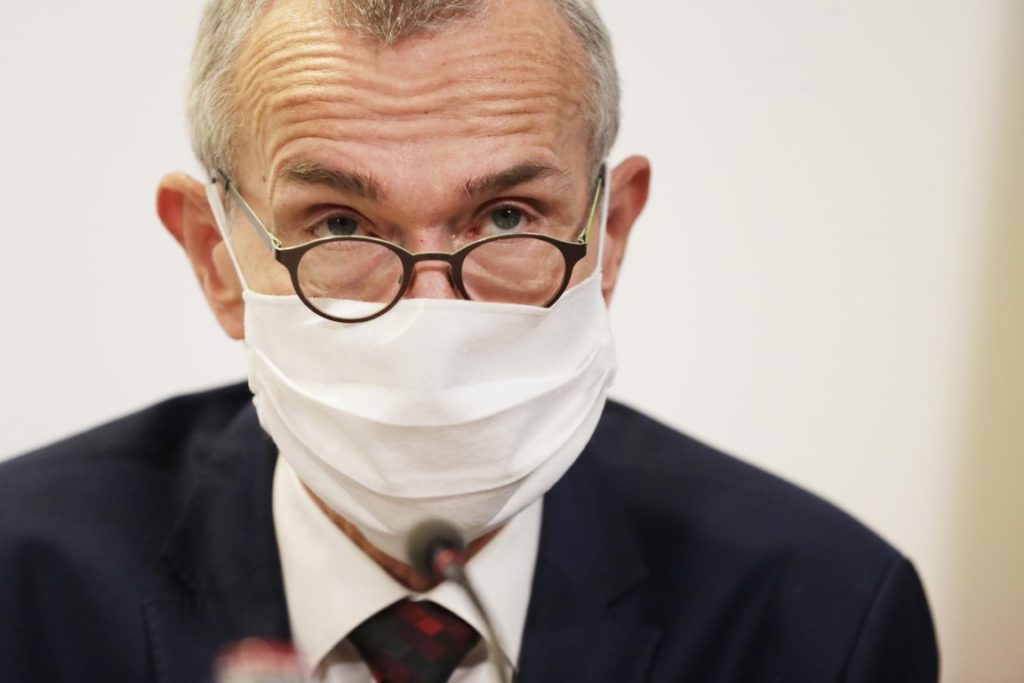 Vandenbroucke Calls For Masks For Nine year olds Vandenbroucke Calls For Masks For Nine year olds