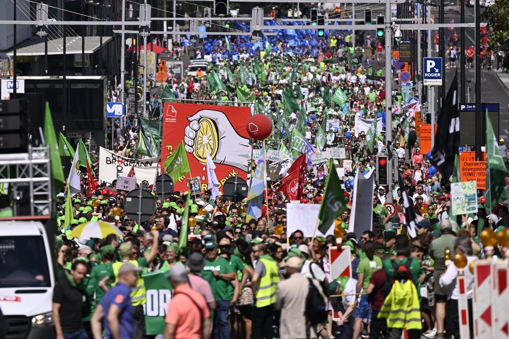 Enough applause, time for action: Thousands march in Brussels for more ...