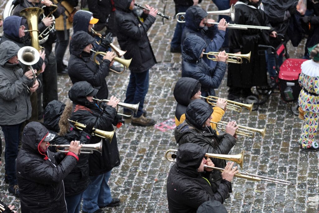 Rain and clouds kick off Aalst carnival festivities