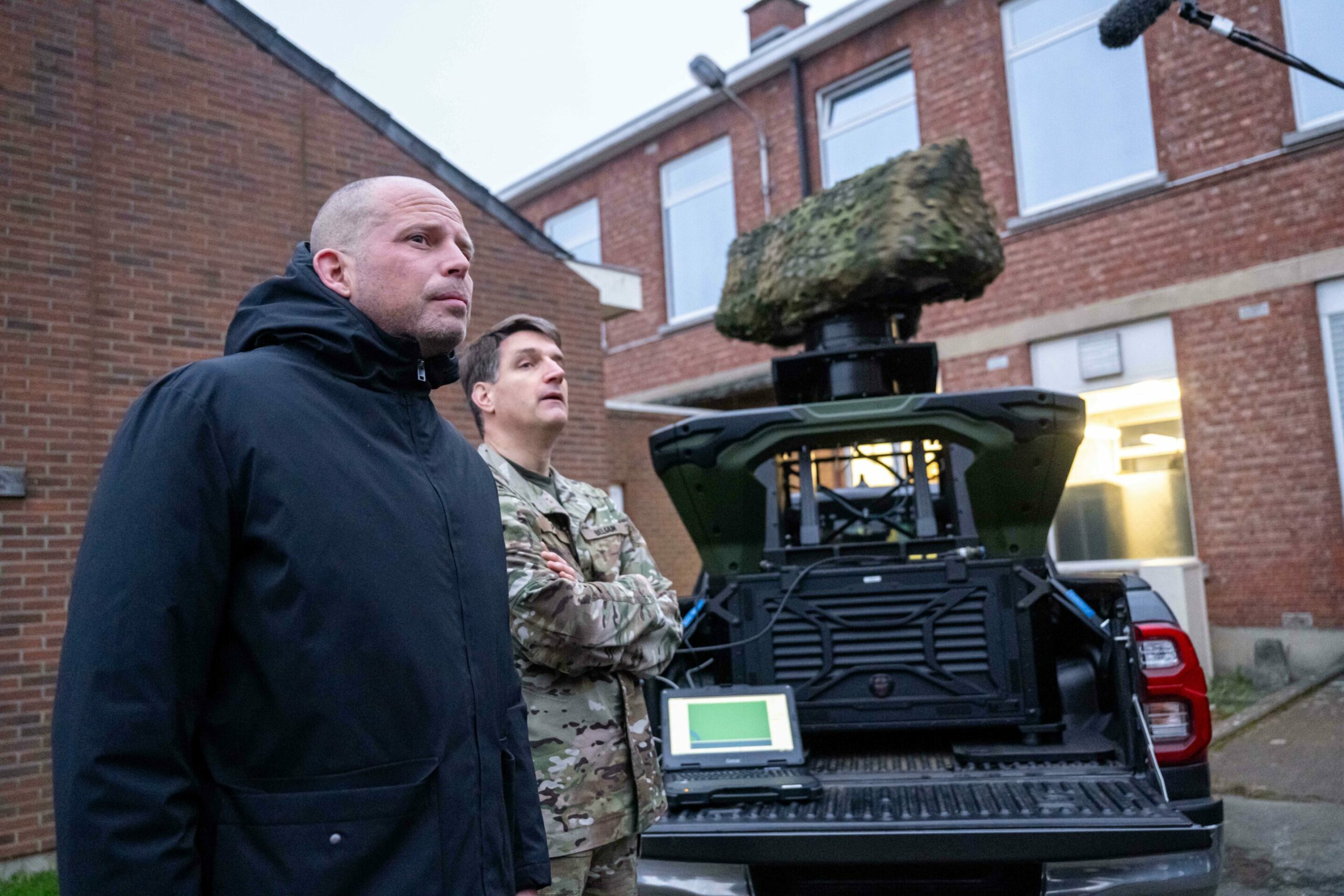 De Wever calls on Europe to 'stop drifting on waves created by others'