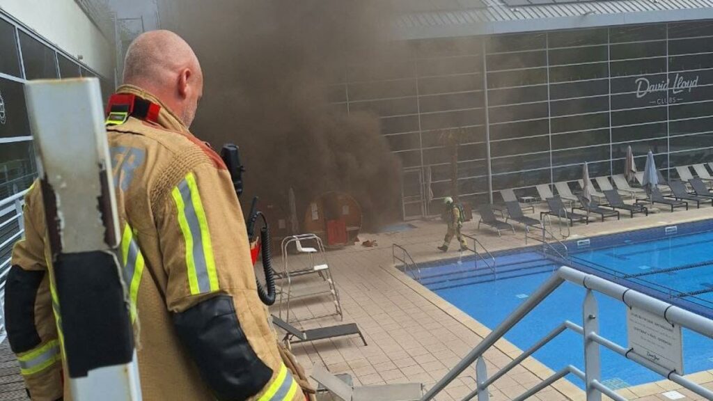 Members protest over response to fire at luxury Brussels gym